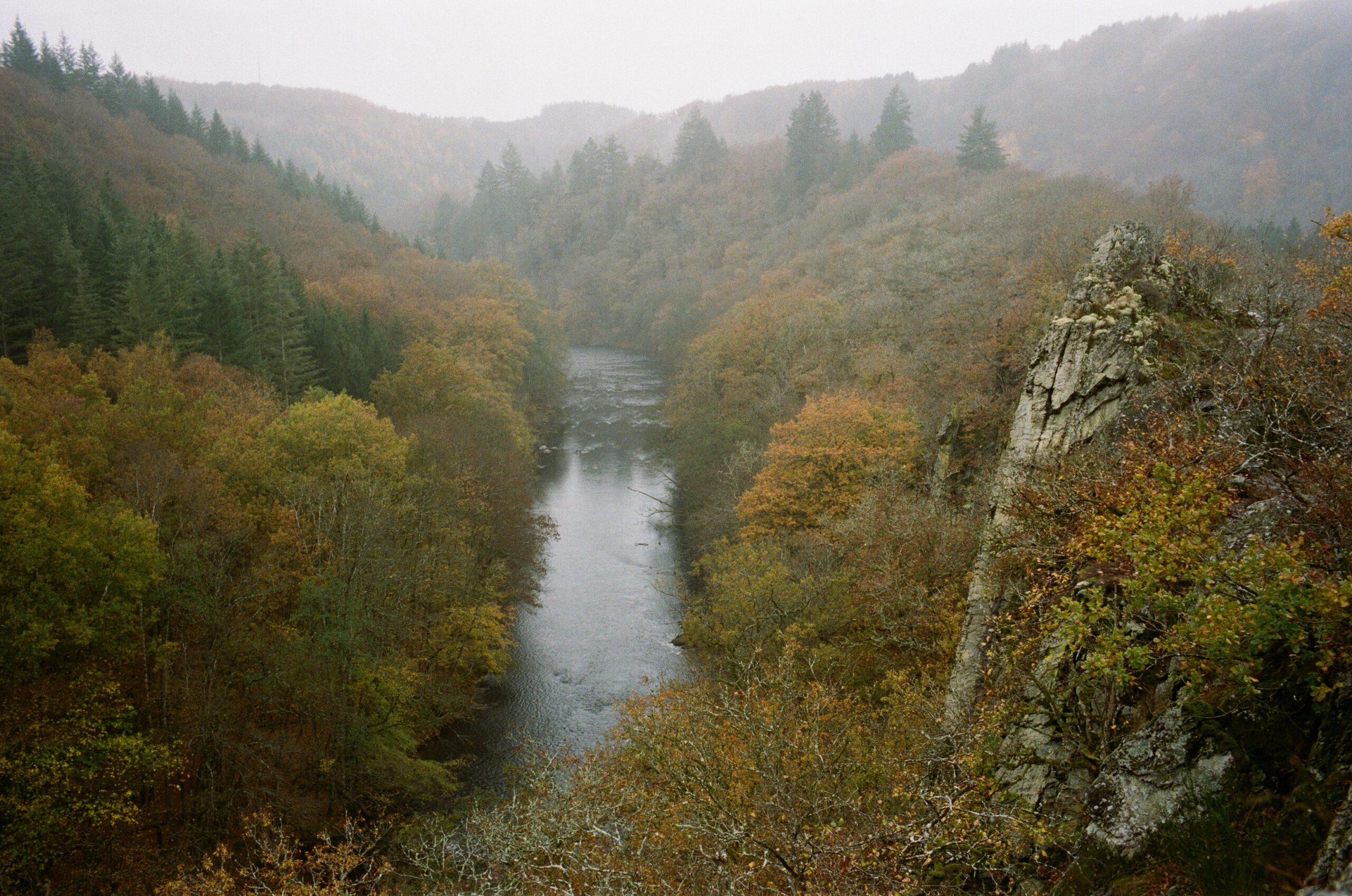 Trois idées de randonnées d'automne en Ardenne belge - Le voyage inachevé